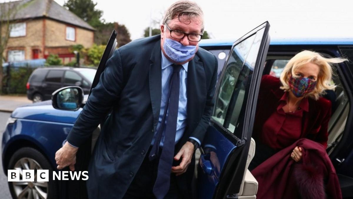 Odey Asset Management investigated as sexual harassment claims emerge - BBC News