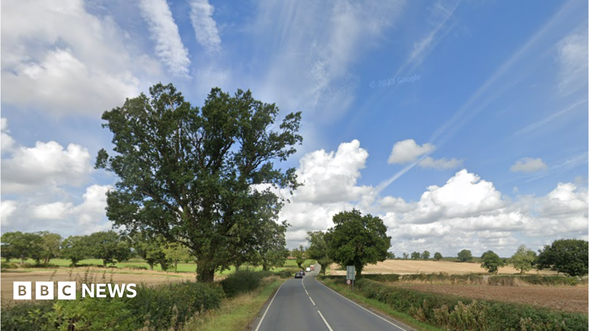 One dead and two injured after car hits tree near Nuneaton - BBC News