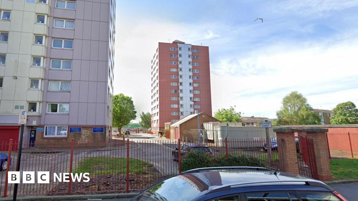 Hull: Two arrested after £100k found in Bathurst Street drugs raid ...