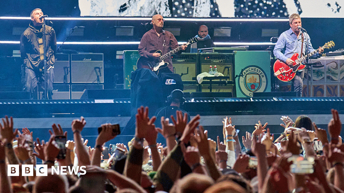 The best pictures from Oasis' return in Cardiff - BBC News