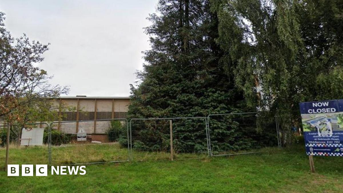 Plans to turn former Exeter police station site into housing - BBC News