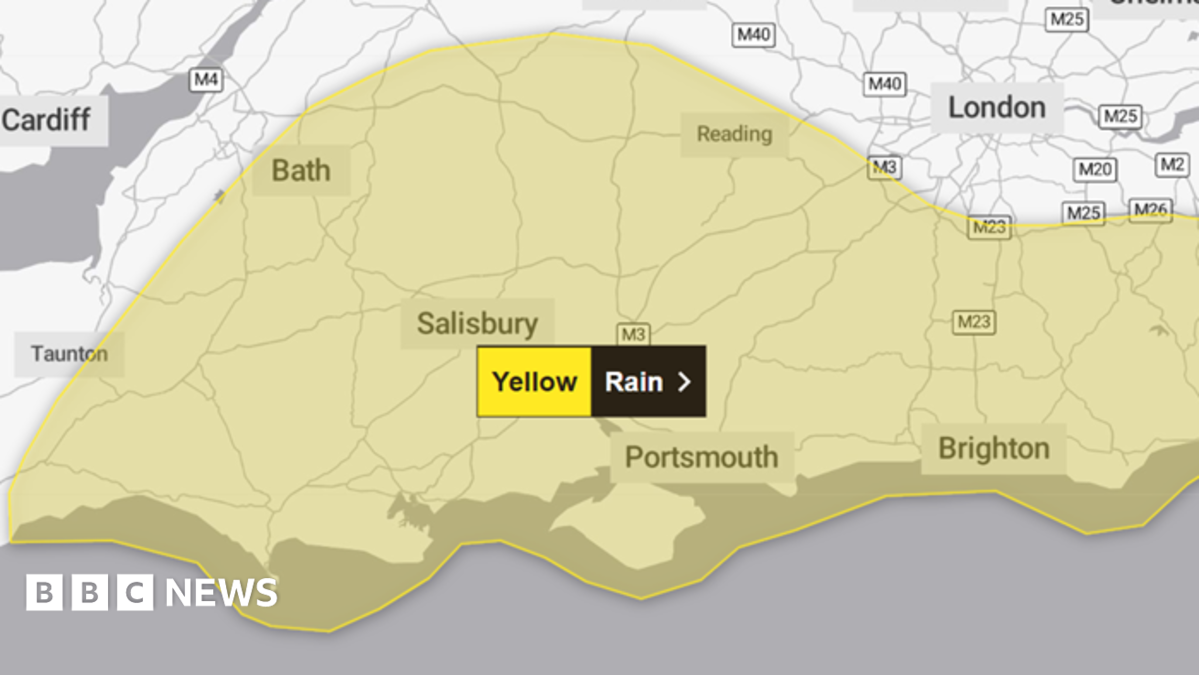 Met Office Yellow heavy rain warning issued for southern England - BBC News