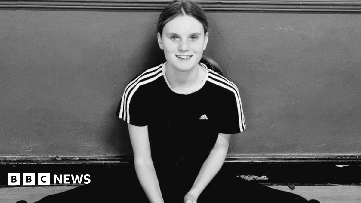 Holly Newton: Teen guilty of 15-year-old girl's murder in Hexham - BBC News