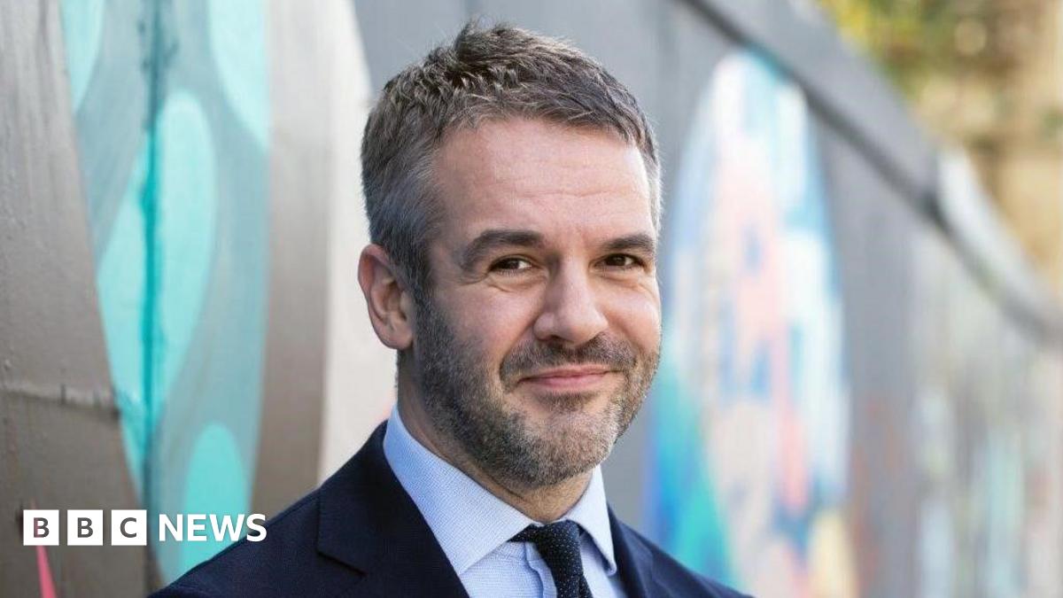 Who is Labour South Yorkshire mayor candidate Oliver Coppard? - BBC News