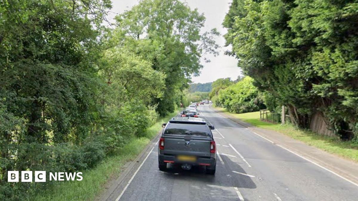 Careless driving arrest after pedestrian killed near Evesham - BBC News