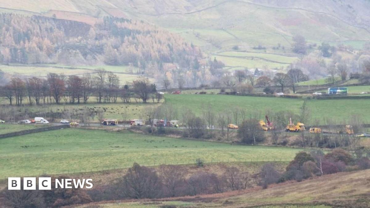 Fish dead after Cumbria A66 tanker fuel spill - BBC News