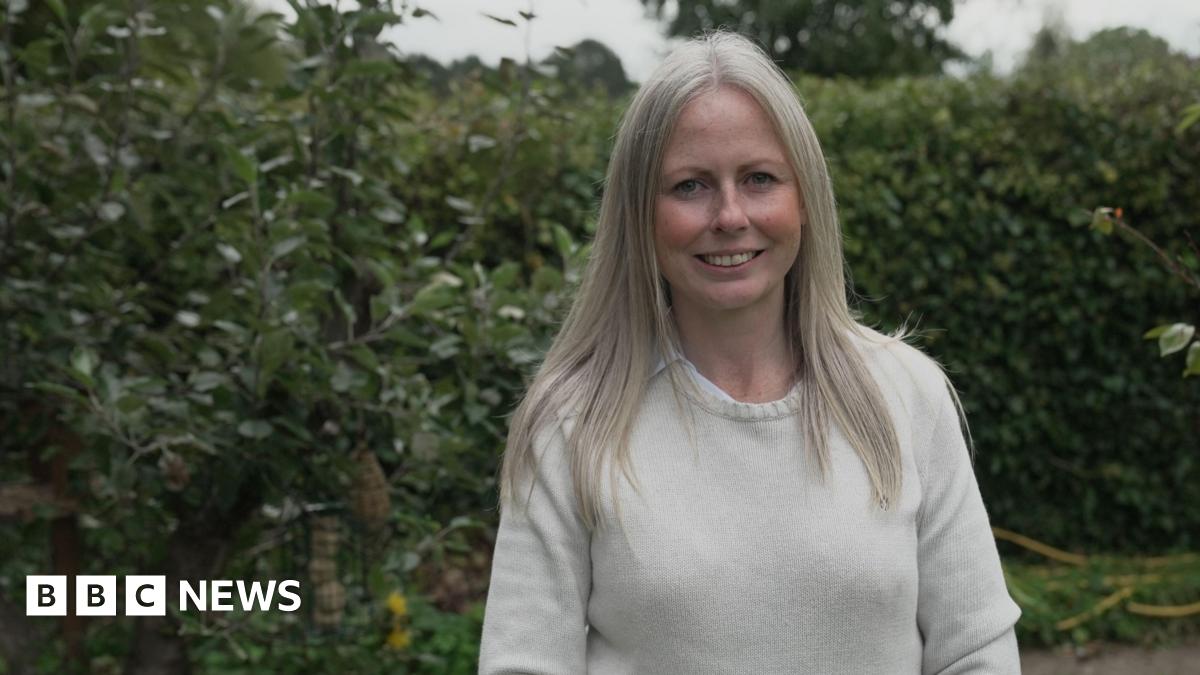 'How a prescription to grow a sunflower helped me fight anorexia' - BBC ...