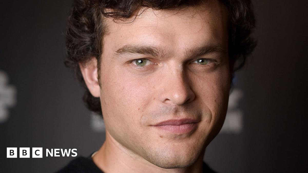 Star Wars: Alden Ehrenreich to play young Han Solo - BBC News