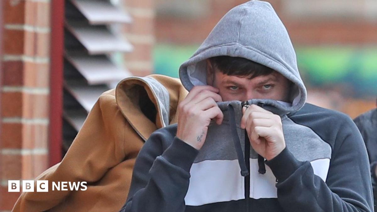 Footballer Adam Johnson victim's Facebook abuser jailed - BBC News