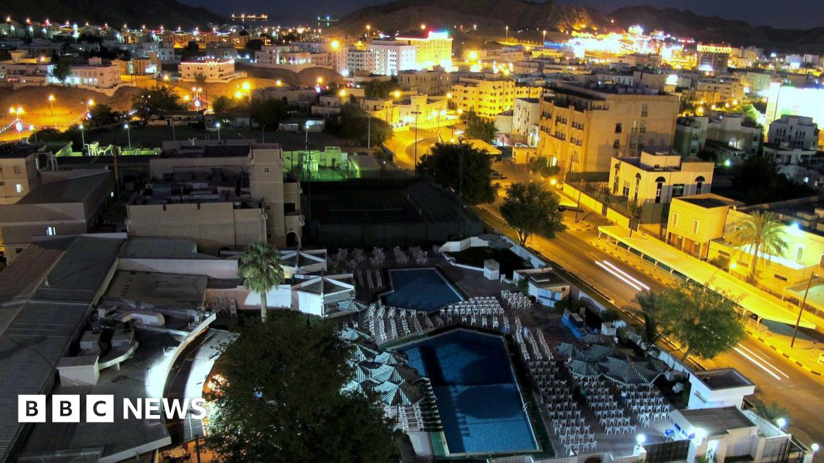 Islamic State group claims deadly attack in Oman - BBC News