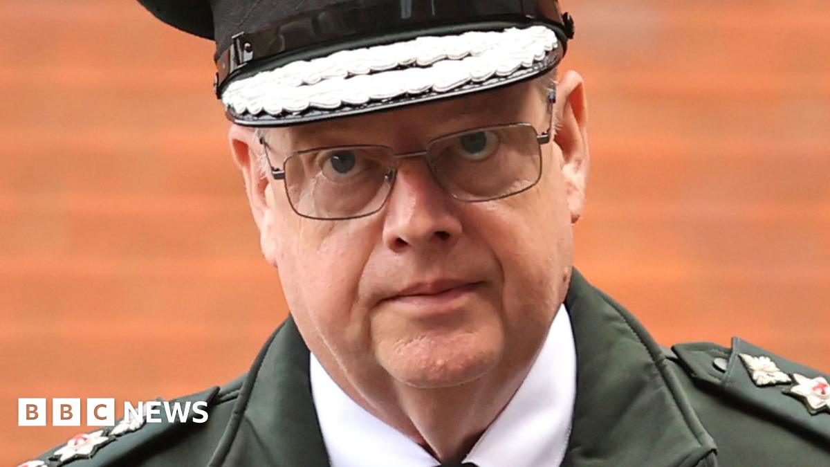 PSNI chief admits officers anxious and angry at data breach - BBC News