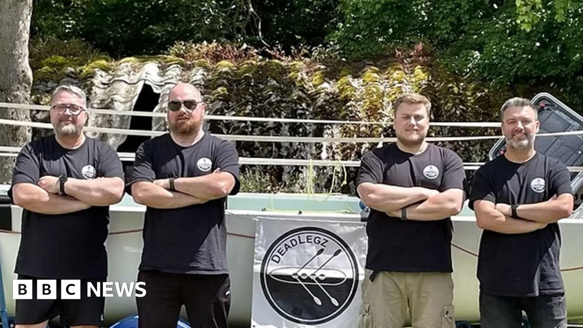 Redditch men preparing to row across the Atlantic - BBC News