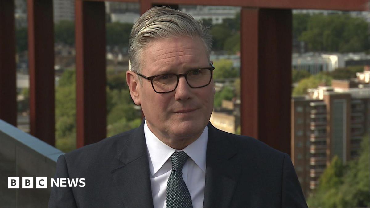 Keir Starmer 'determined' to tackle holiday lets issue - BBC News