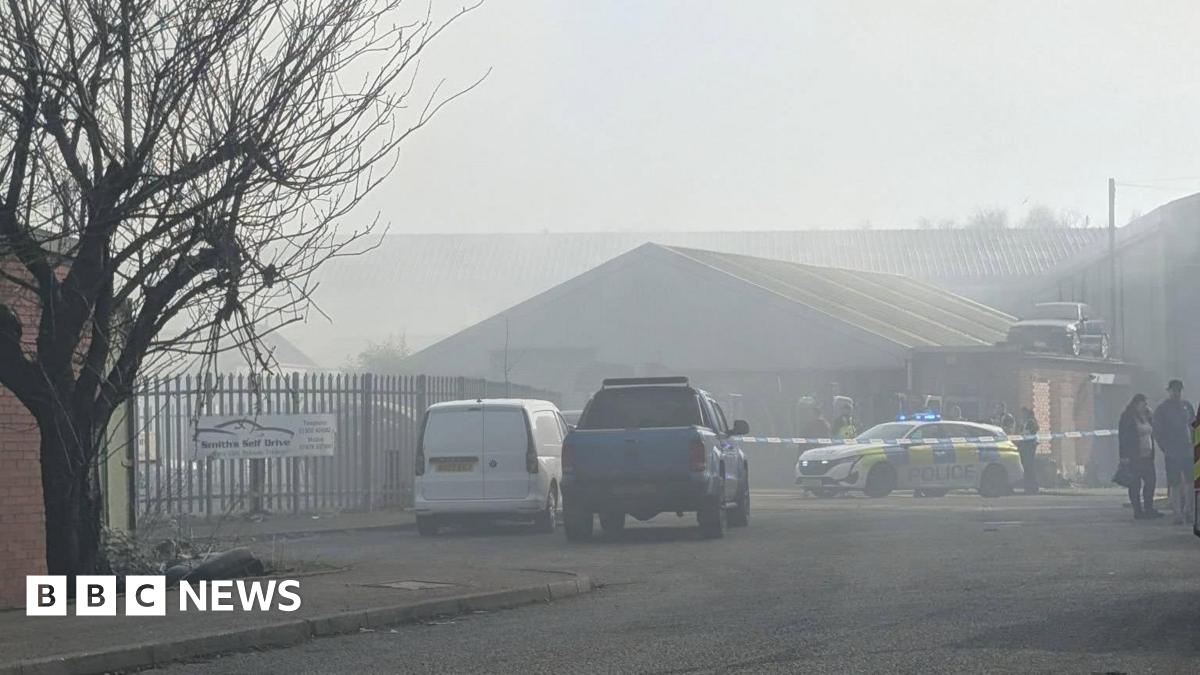 Crews remain at scene of large Wolverhampton industrial fire - BBC News
