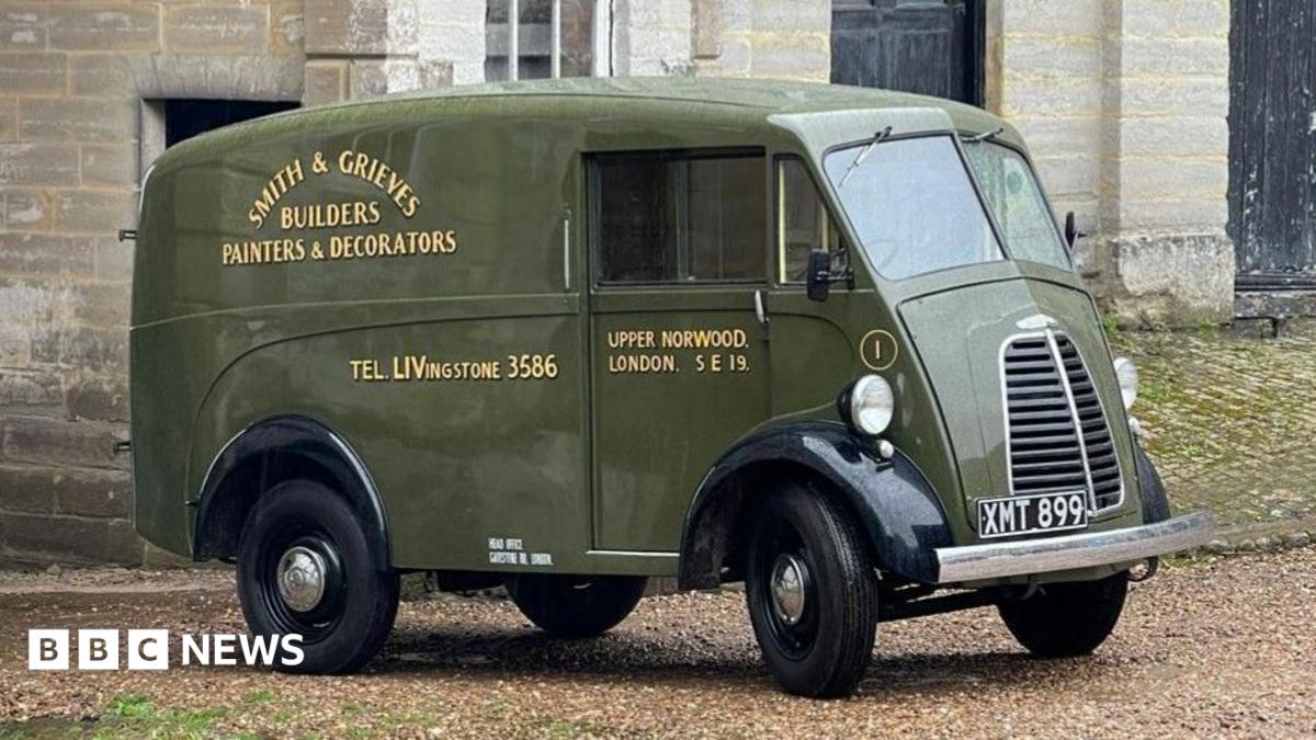 Classic Morris J-Type van to get 21st Century makeover in Wales - BBC News