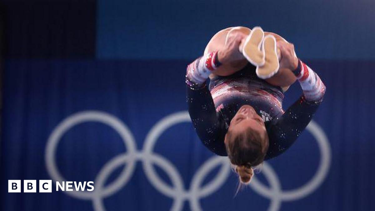 Somerset Olympian Laura Gallagher confirms trampoline retirement - BBC News