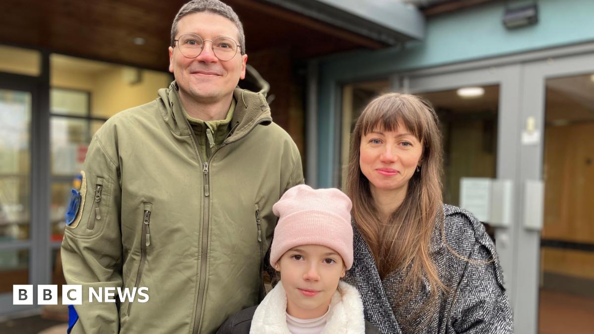 Ukraine war: Injured soldier treated in Kent - BBC News