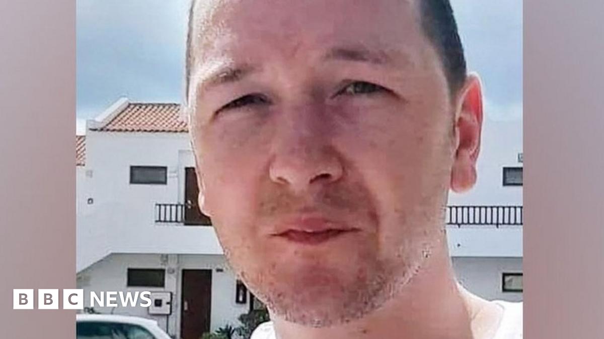 Third man and woman appear in court over Dundee murder - BBC News