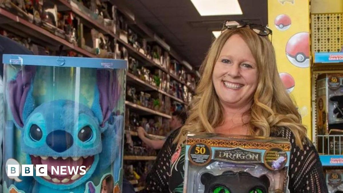 Wolverhampton toy firm targets global growth after investment - BBC News