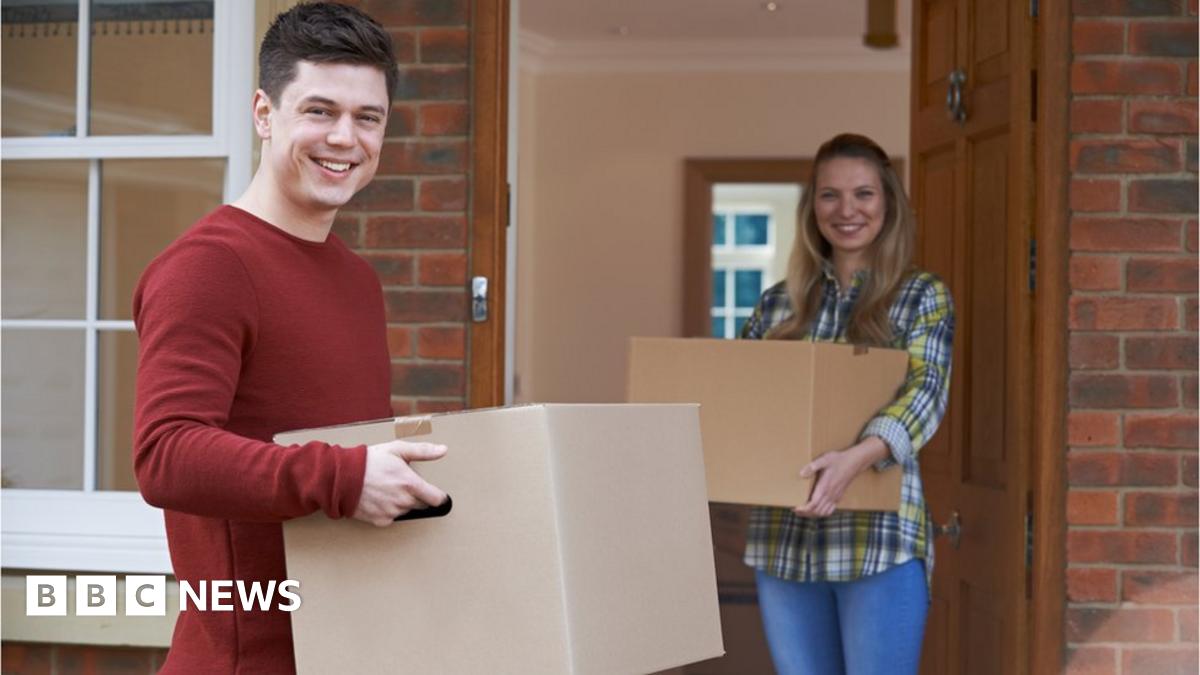 'Where you can afford to move decides job chances' - BBC News