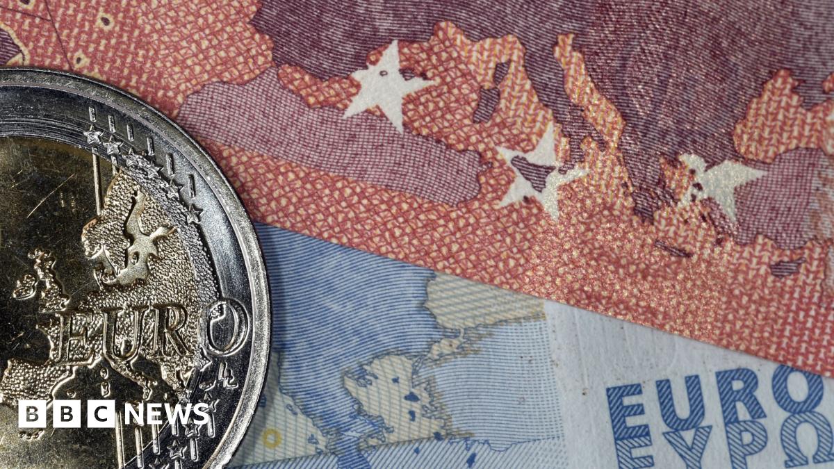 Energy price slump sends eurozone into deflation - BBC News