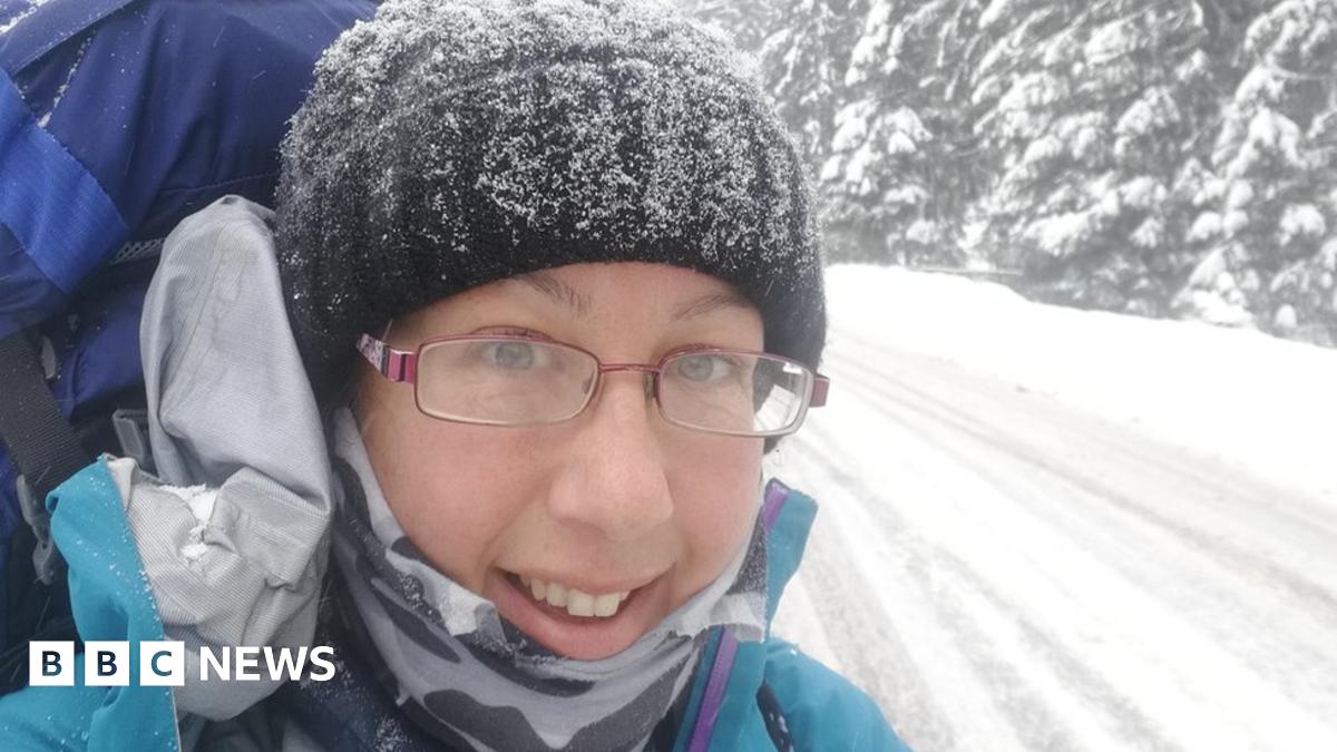 Ursula Martin completes 5,000-mile Ukraine to Wales walk - BBC News