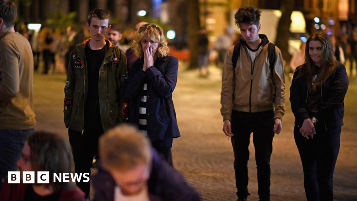 Manchester attack: Aftermath in pictures - BBC News
