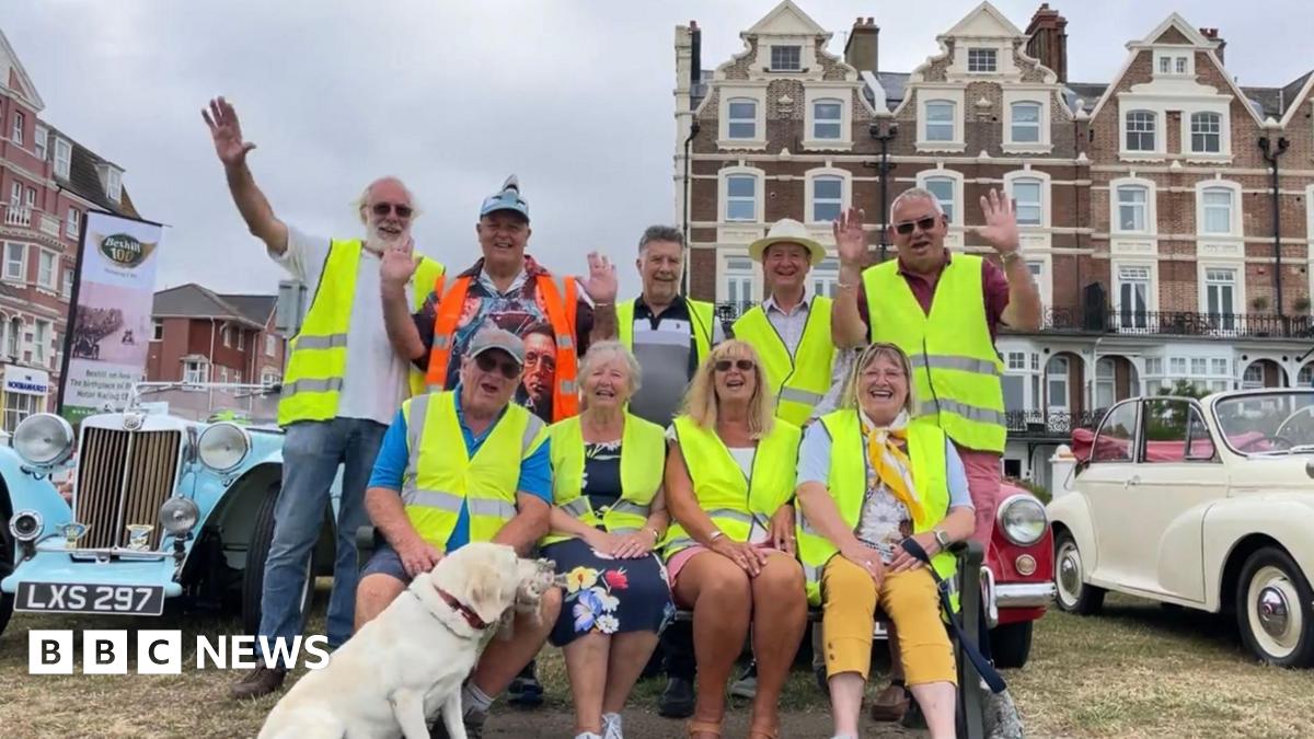 Make a Difference Awards to recognise Sussex and Surrey heroes - BBC News