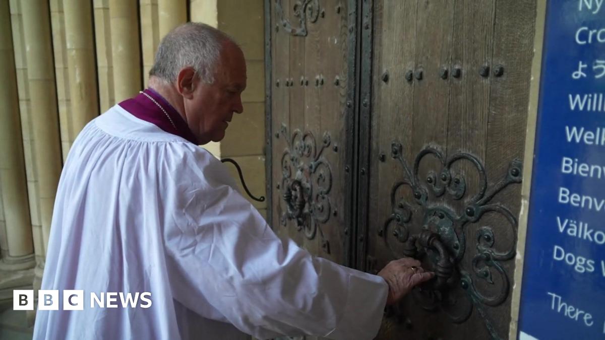 New Bishop of Truro installed during Cornwall cathedral service - BBC News