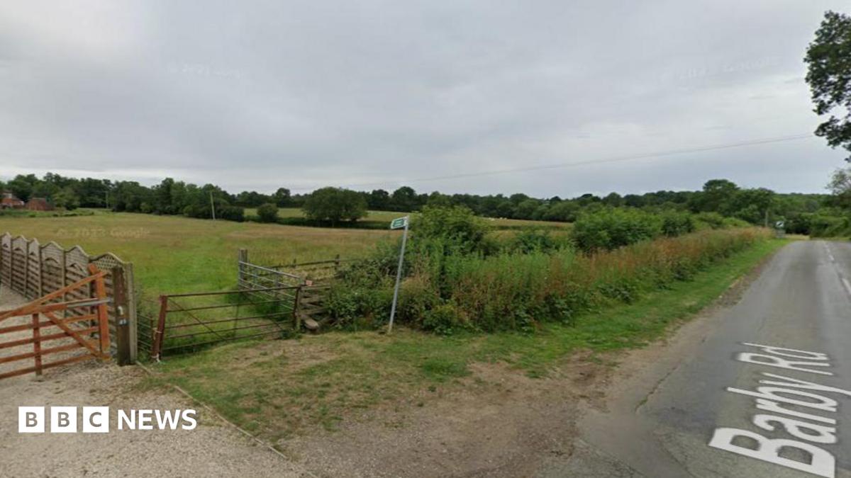 Kilsby new-build plans approved despite over 200 village concerns - BBC ...