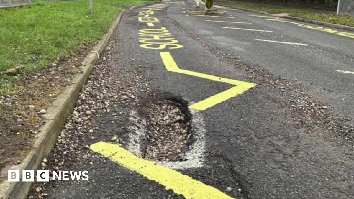 Road markings painted in Basingstoke potholes days before repairs - BBC ...