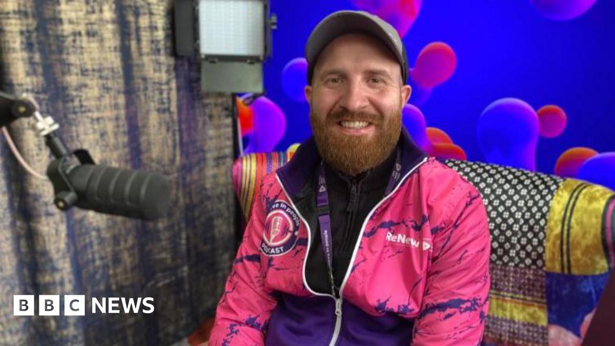 Hull: Charity nominated for Best New Podcast at Aria Awards - BBC News