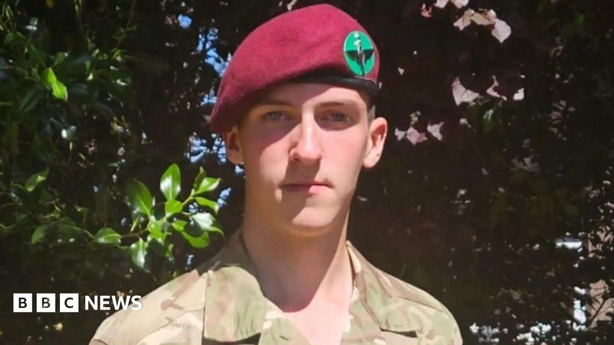 Catterick soldier dies after physical training session - BBC News