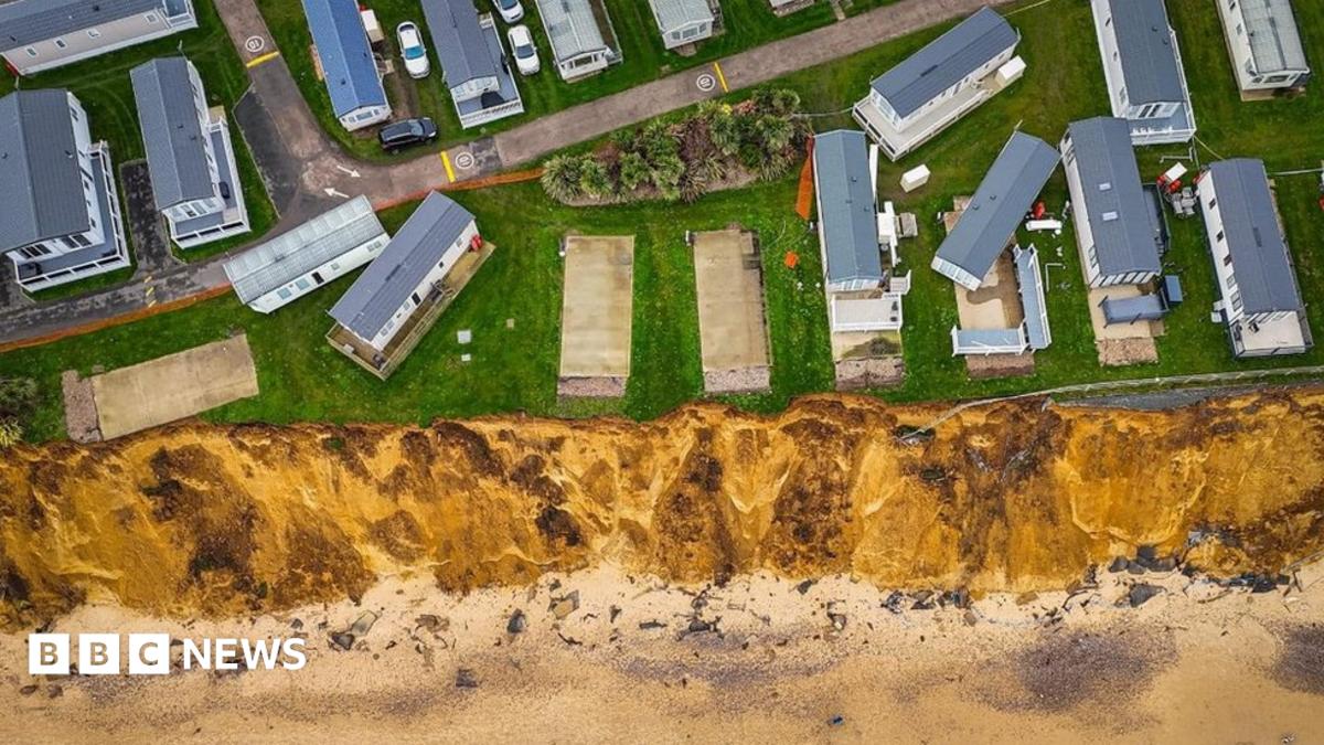 Coastguard warns of cliff danger after Pakefield road collapse - BBC News