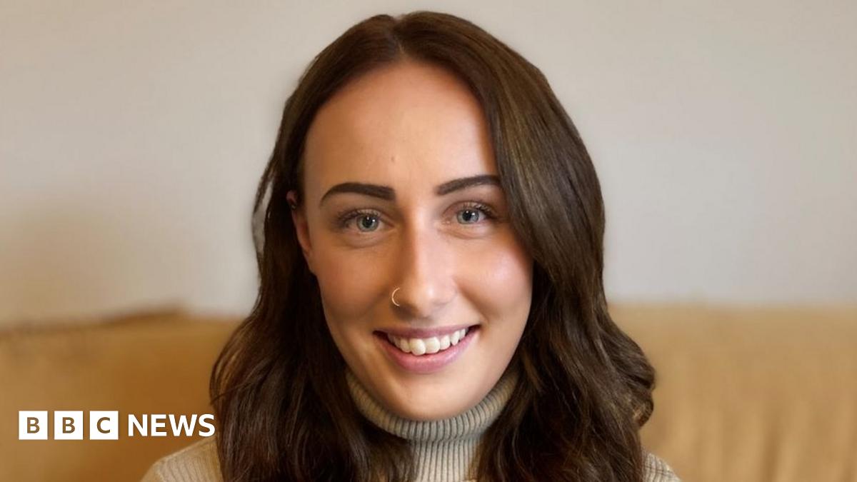 Suffolk parents call for Group B Strep screening to save babies - BBC News