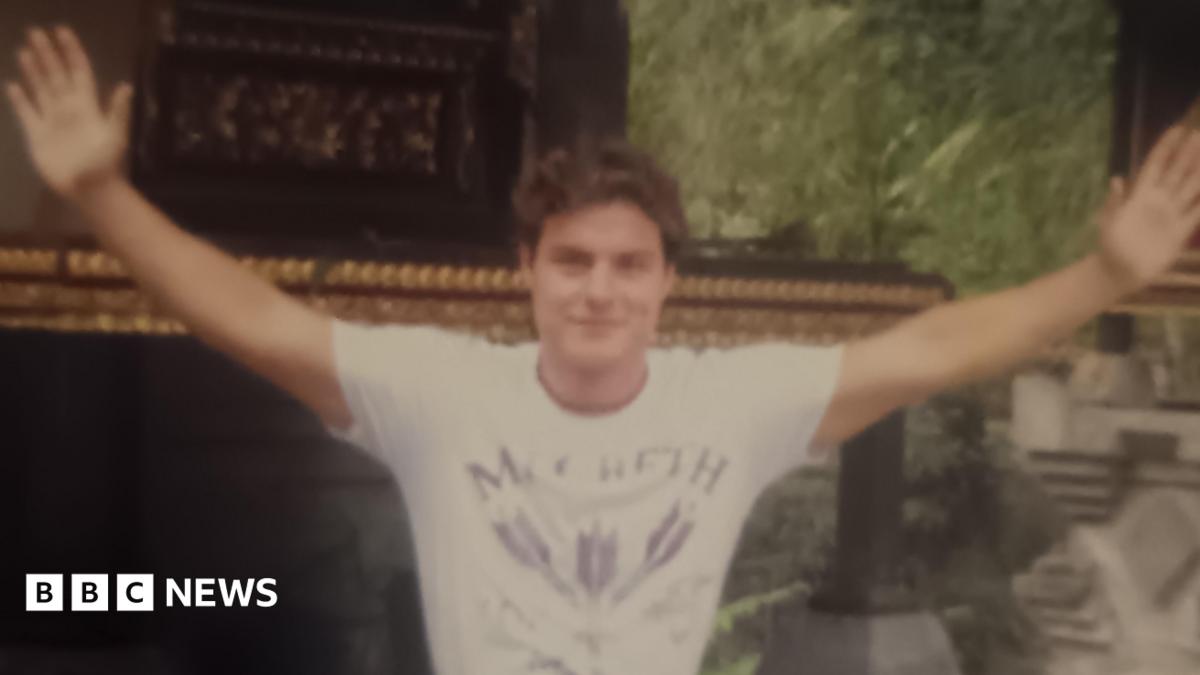 Prison staff played football with toilet roll before inmate found dead ...