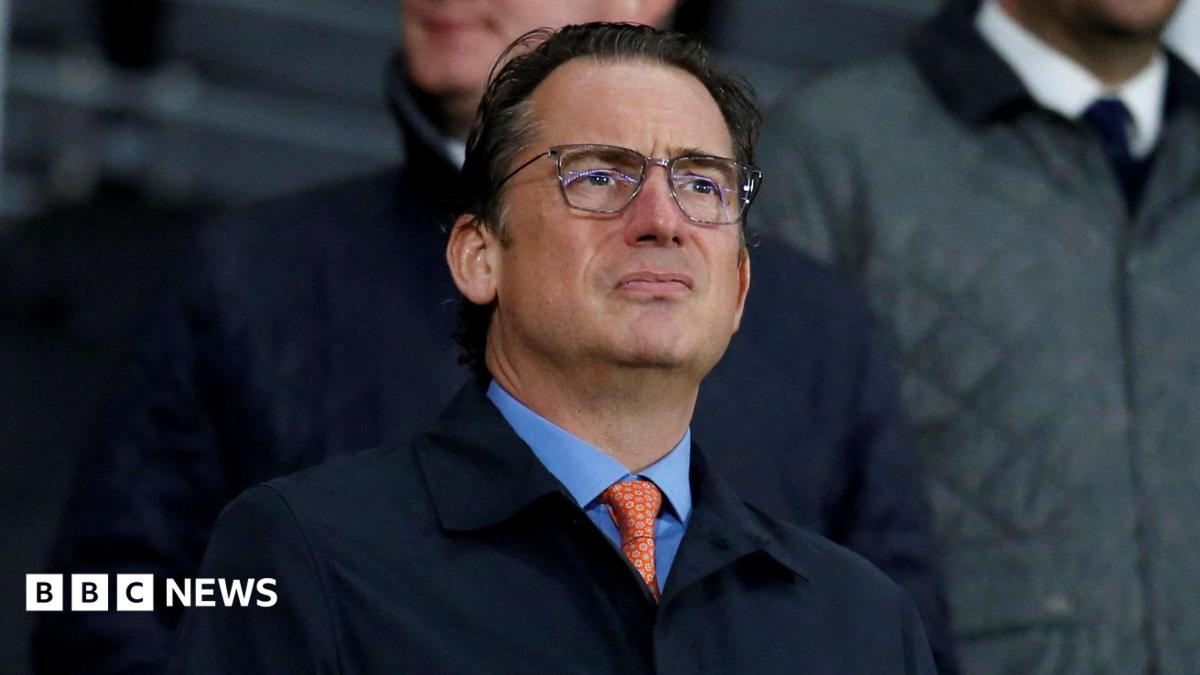 Blackpool FC owner’s company to hand back investors’ cash - BBC News