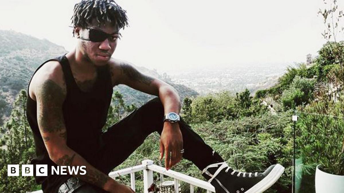 Rapper reveals eye loss on Instagram after car crash - BBC News