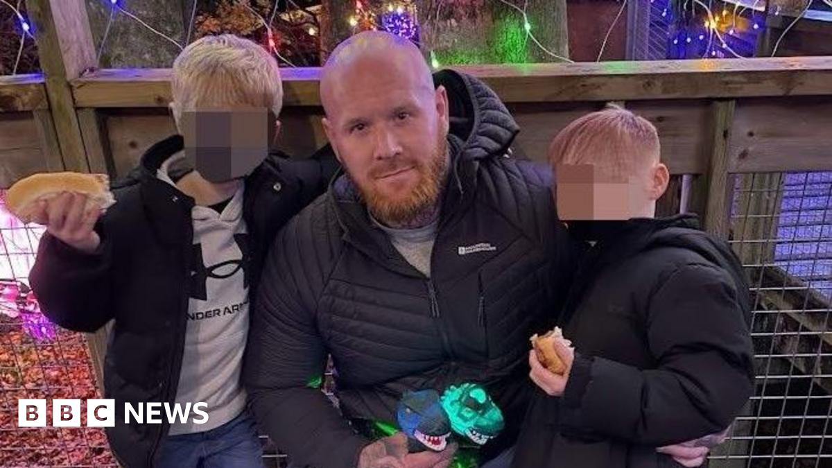 Jury shown CCTV of gunman shooting dead ex-prison officer - BBC News