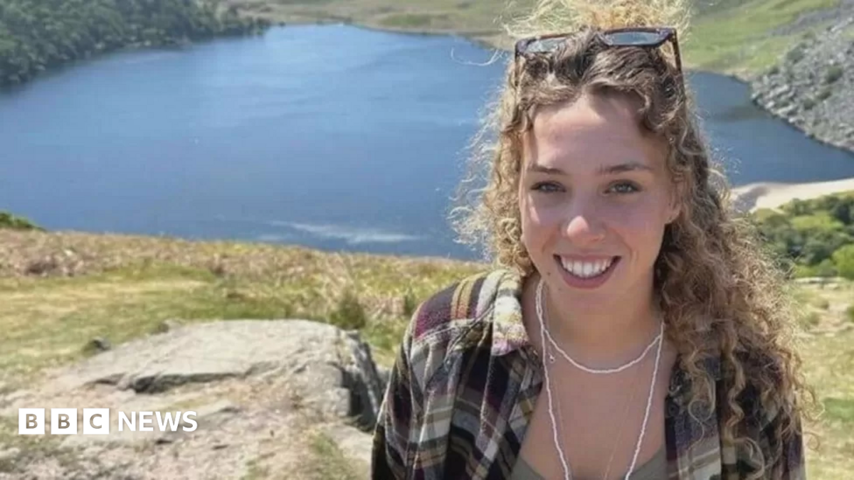 Missing Irish-Israeli woman's relatives 'only have hope' - BBC News