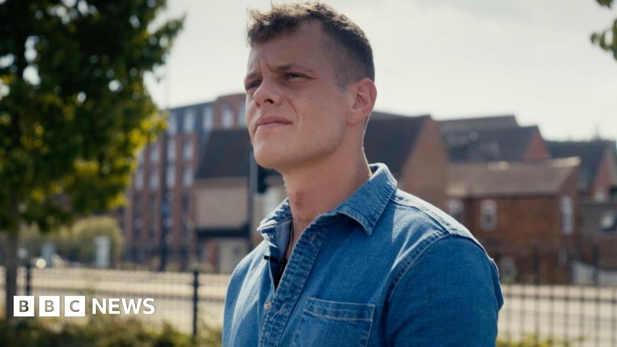 Drugs: Easier to get crack than takeaway says ex-addict - BBC News