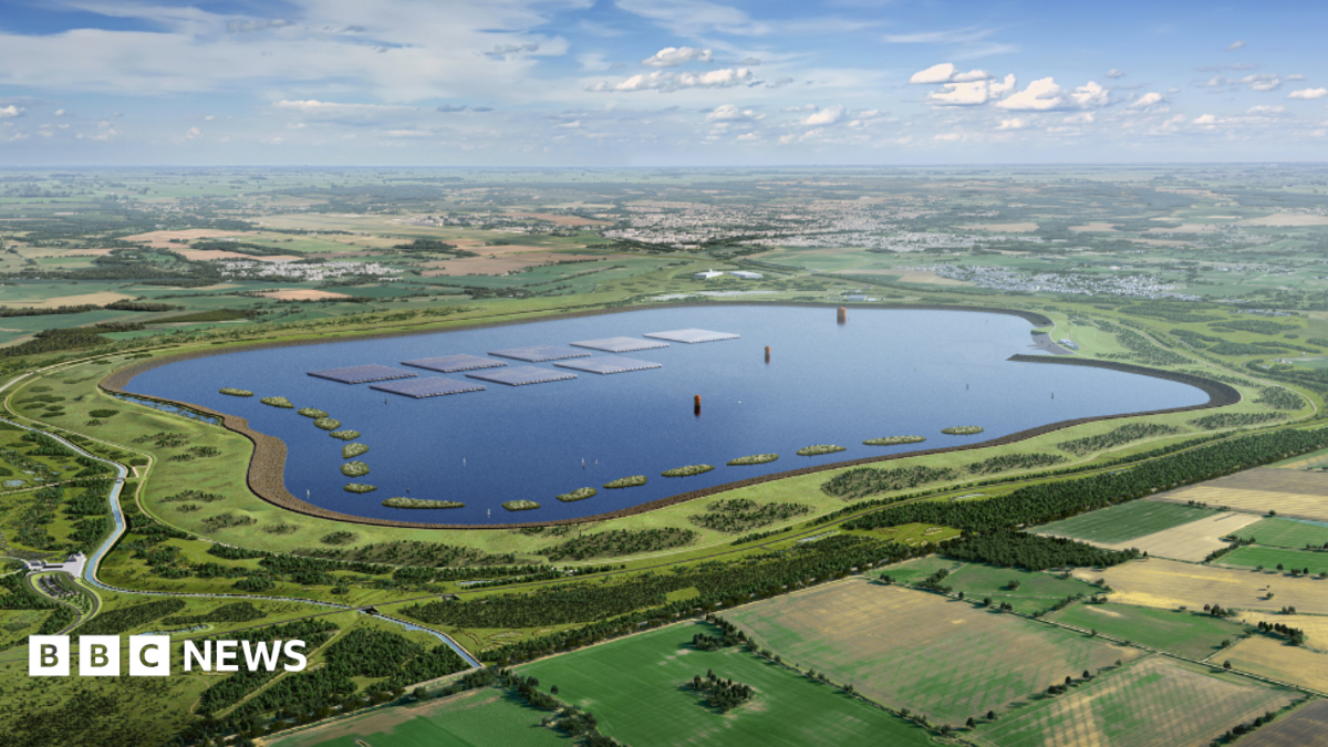 Public asked for views on updated Abingdon reservoir plans - BBC News