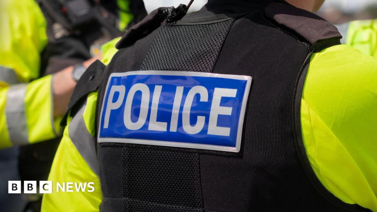 Police officer charged with controlling behaviour - BBC News