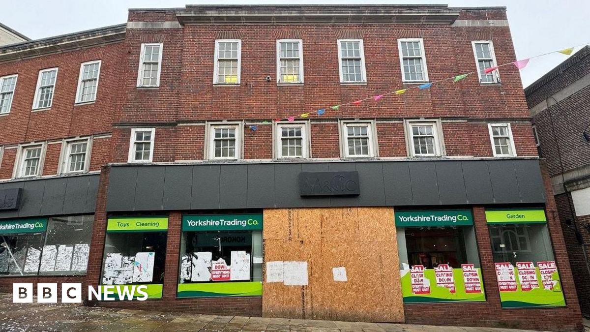 Moves to tidy Durham Stack 'blight' building welcomed - BBC News
