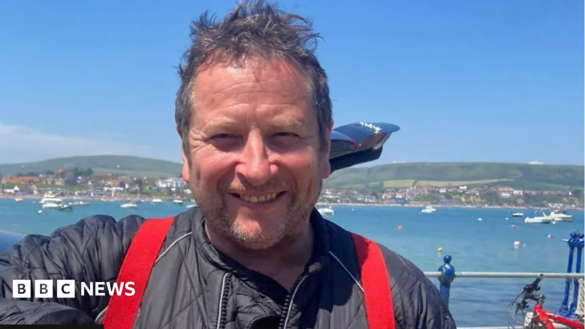 Scuba diver's death could have been prevented - coroner - BBC News