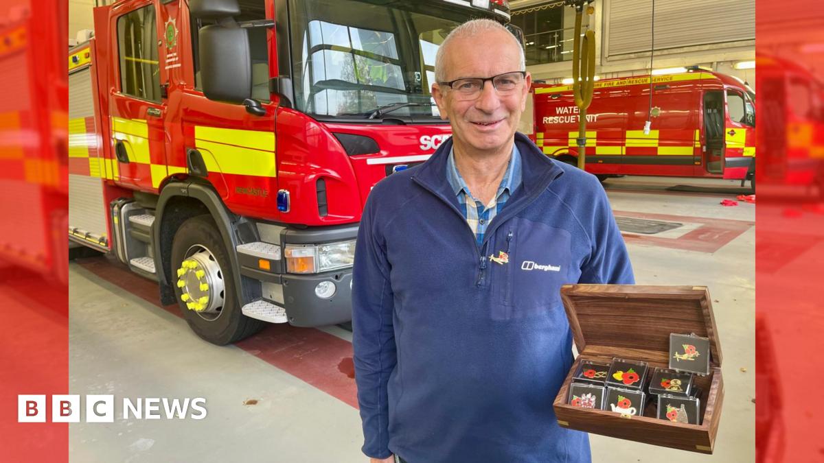 Retired firefighter's Staffordshire poppies go international - BBC News