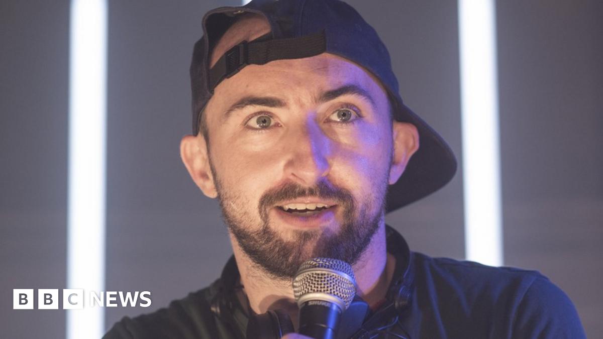 Coventry diabetic DJ devises set representing his struggle - BBC News