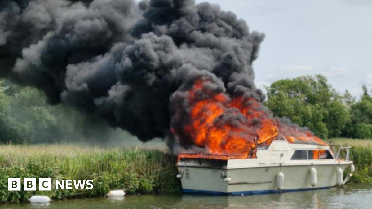 Lechlade boat explosion sees couple rescue six people - BBC News