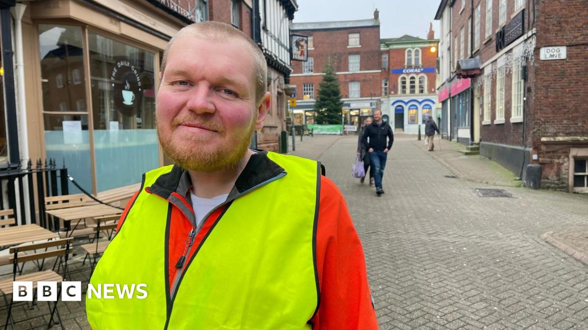 Recovering Leek addict feels he earns benefits by litter picking - BBC News