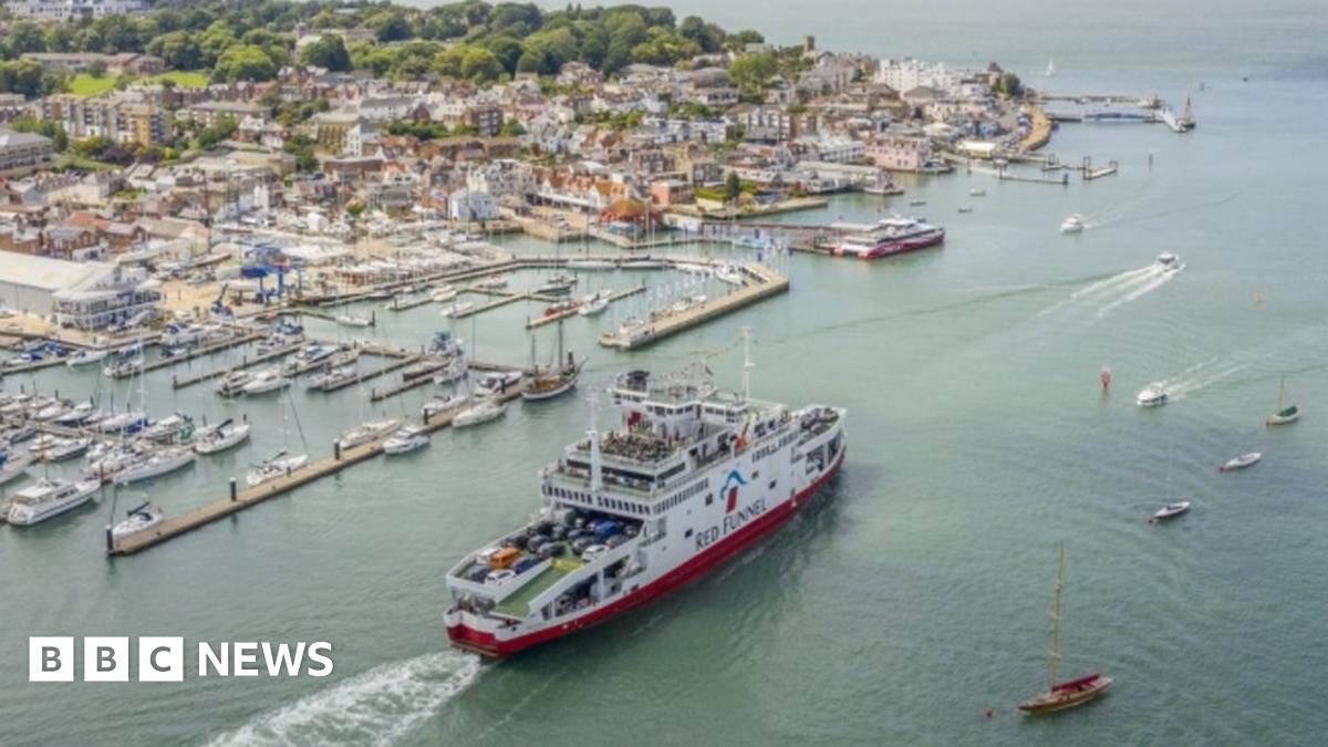 Red Funnel: Island crossings disrupted due to ferry repairs - BBC News